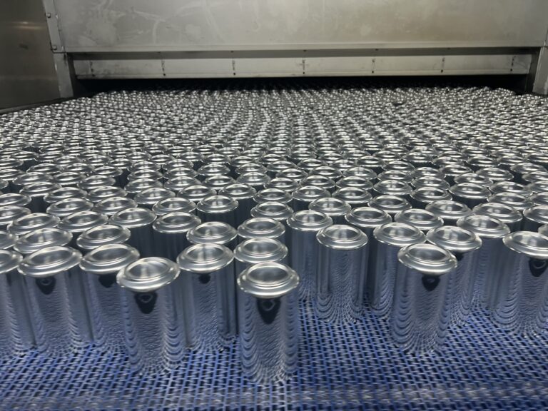 Indonesian clients place a order 2 million aluminium Drinking cans ...